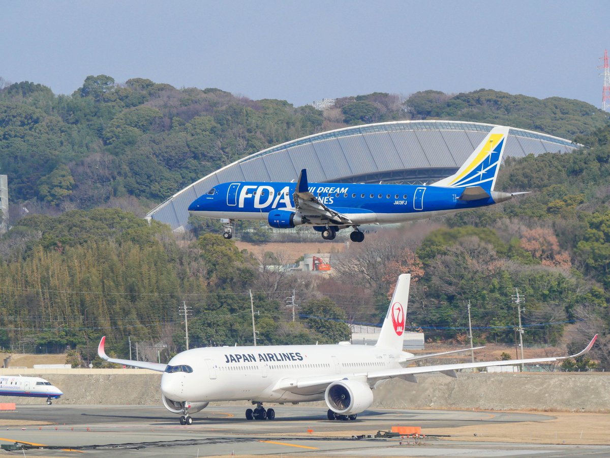 しまりすくんでらっくす ︎ 2023JAL修行中！ ︎ on Twitter: "Embraer E175 JA13FJ FujiDream Airlines Airbus A350 ...