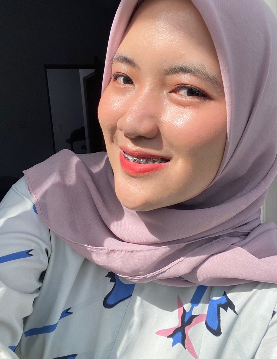 Dhila on Twitter: "Suka makeup hari ini💇🏼‍♀️ Foundie : Bourjois Healthy Mix 52 Vanille https ...