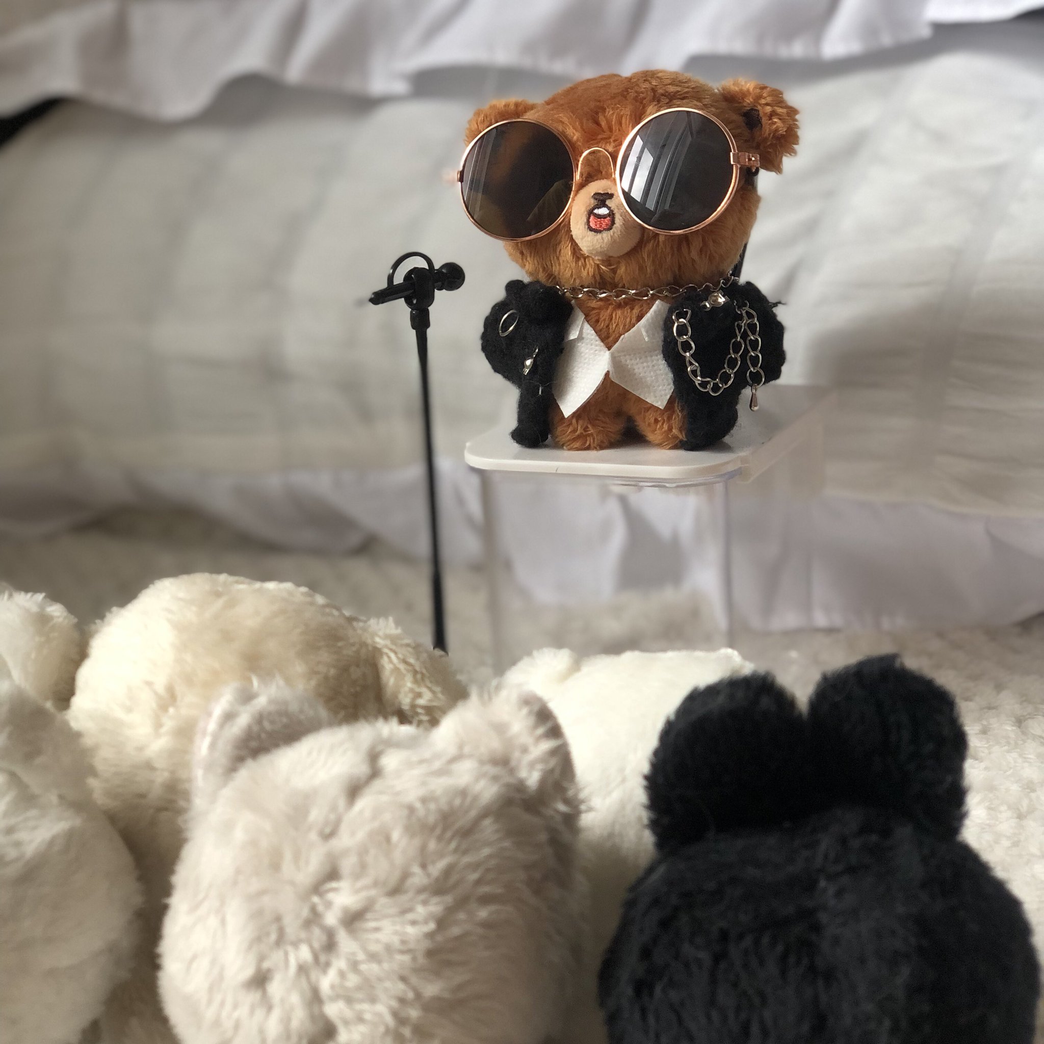 gayle (NAGAARAL) on Twitter: "In the midst of the crowd, in the shape of the clouds I dont see ...