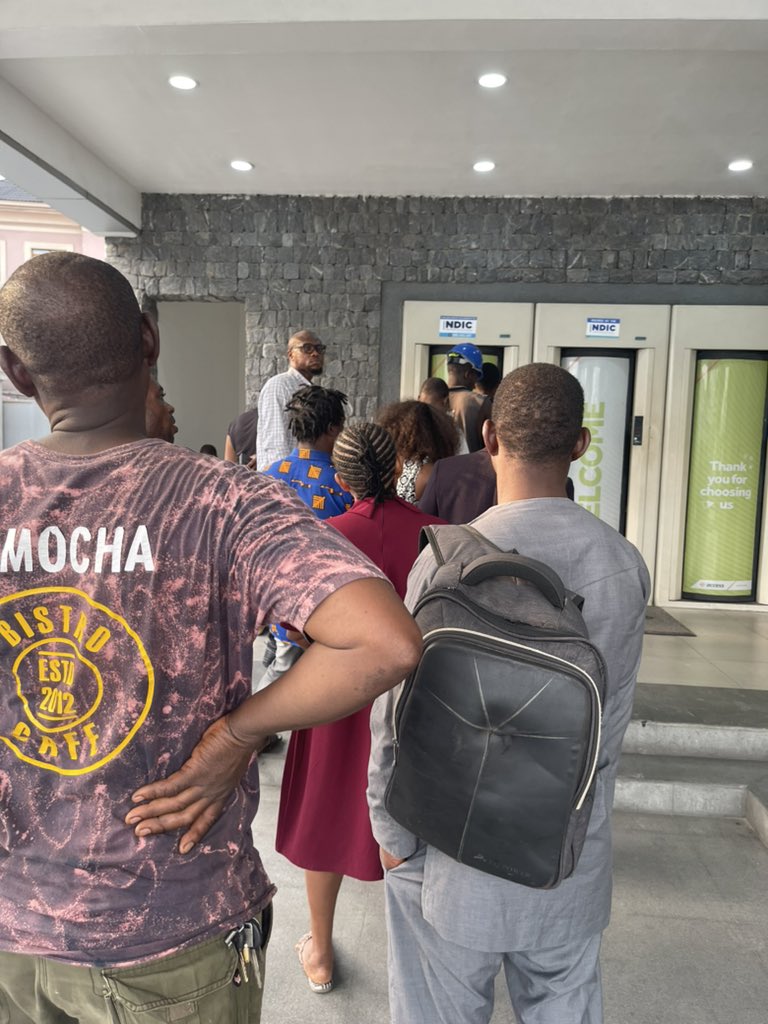 Esquire on Twitter: "RT @meet__eunice: Anytime I join queue, I take a quick photo. I no wan hear ...