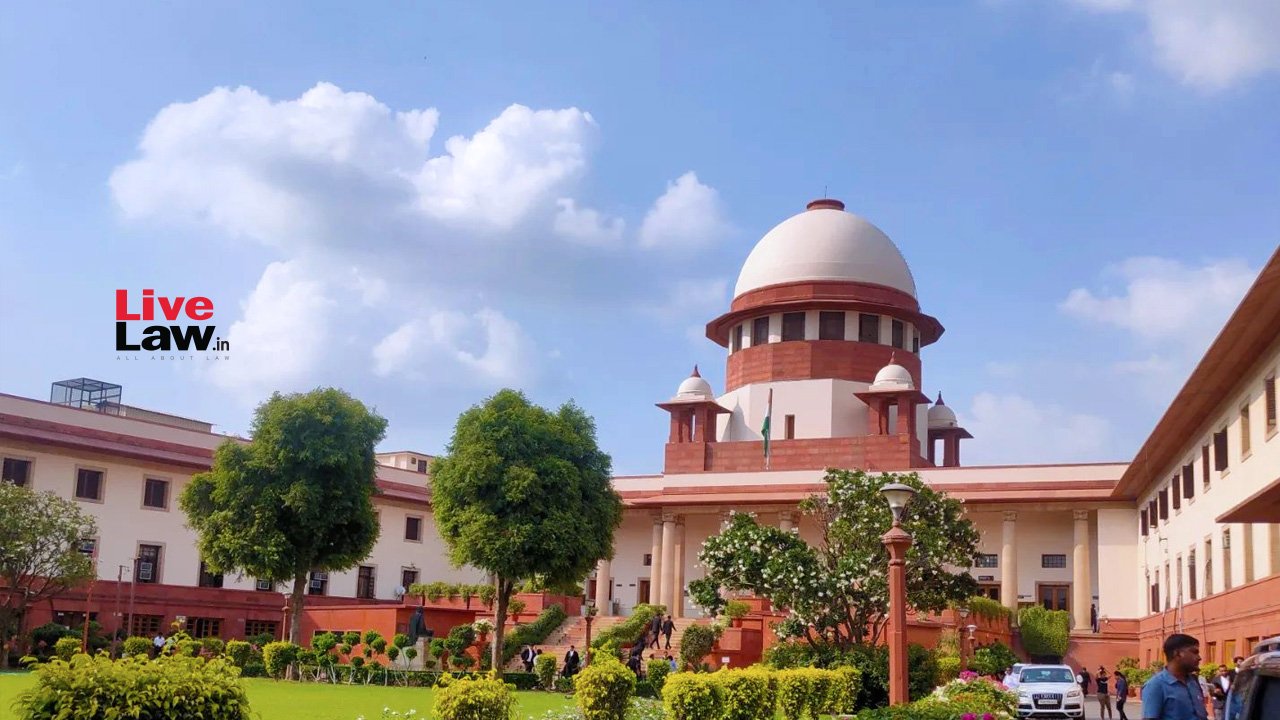 Live Law on Twitter: "#SupremeCourt hears plea seeking recognition of right of lawyers to appear ...