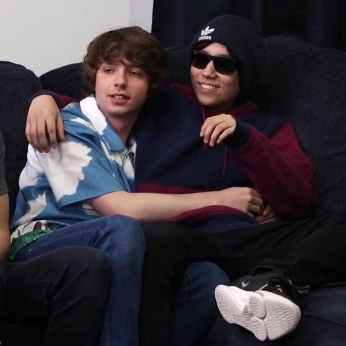 dari 🐾 on Twitter: "missing them hours"