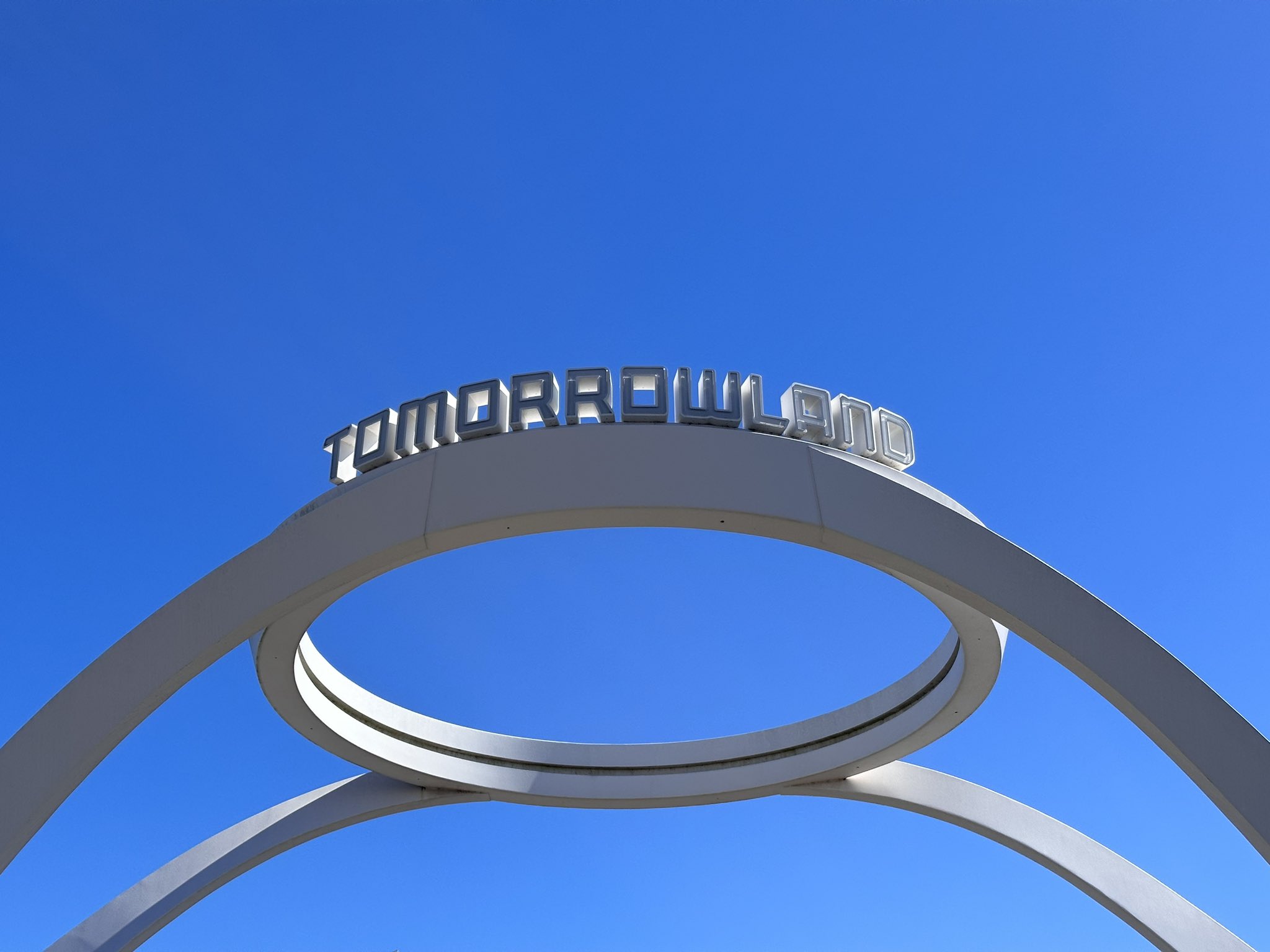 WDW News Today on Twitter: "What is your favorite attraction in Tomorrowland?? #Tomorrowland ...