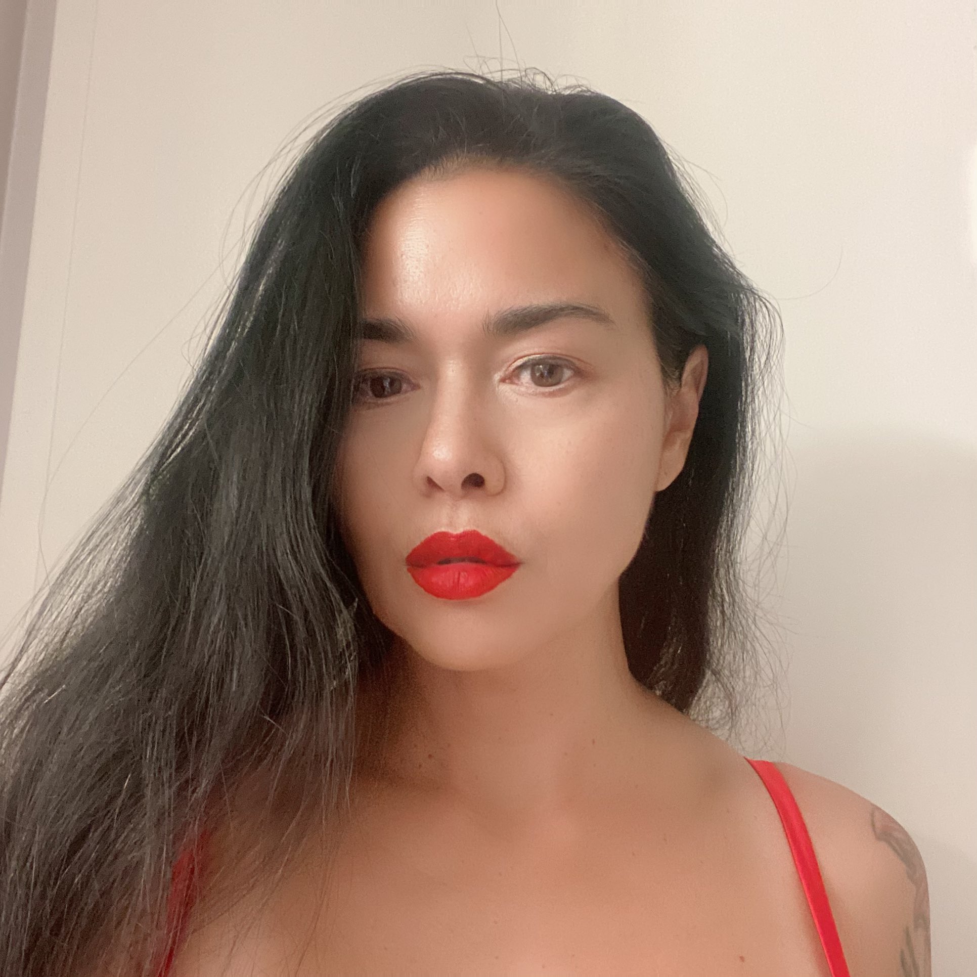 Dana Vespoli on Twitter: "It’s almost Valentine’s Day💋 https://t.co/ntvikkcXmI https://t.co ...