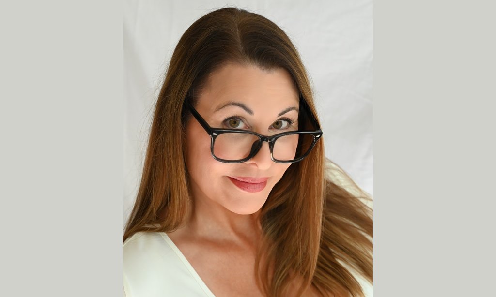 AVN Media Network on Twitter: "Elaina St. James Preps Second Self-Help Book for Midlife Models ...