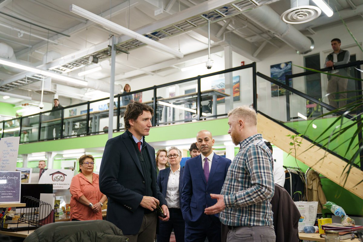 Justin Trudeau on Twitter: "The people here at @Yukonstruct are working on some really ...