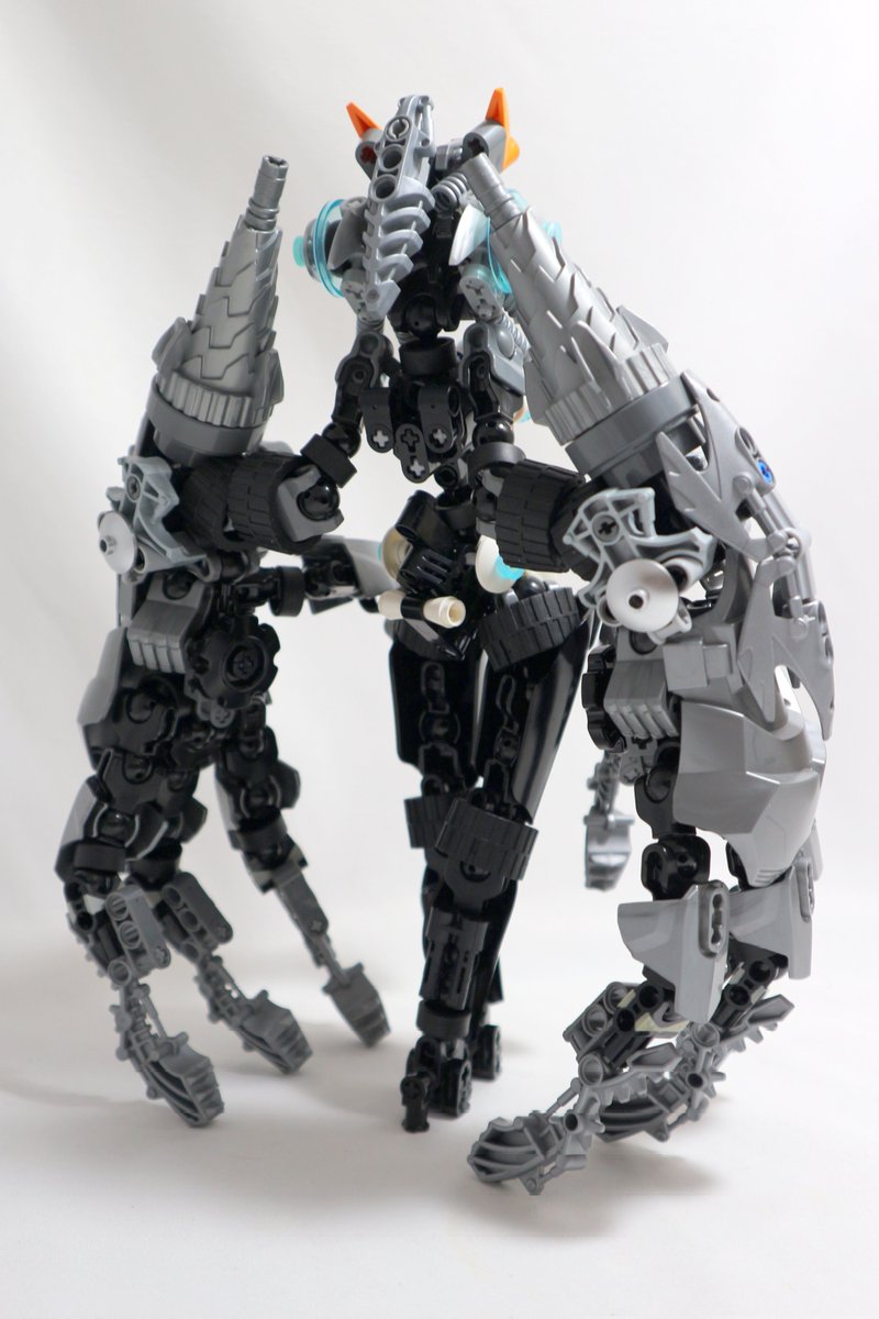 IBK on Twitter: "新入りの子です ドリルツインテギガントアーム系メイデンロイド スッと立っているときの巨大な銀髪のお嬢様といった雰囲気から一転、腕を上げれば凄まじい力強さを感じ ...