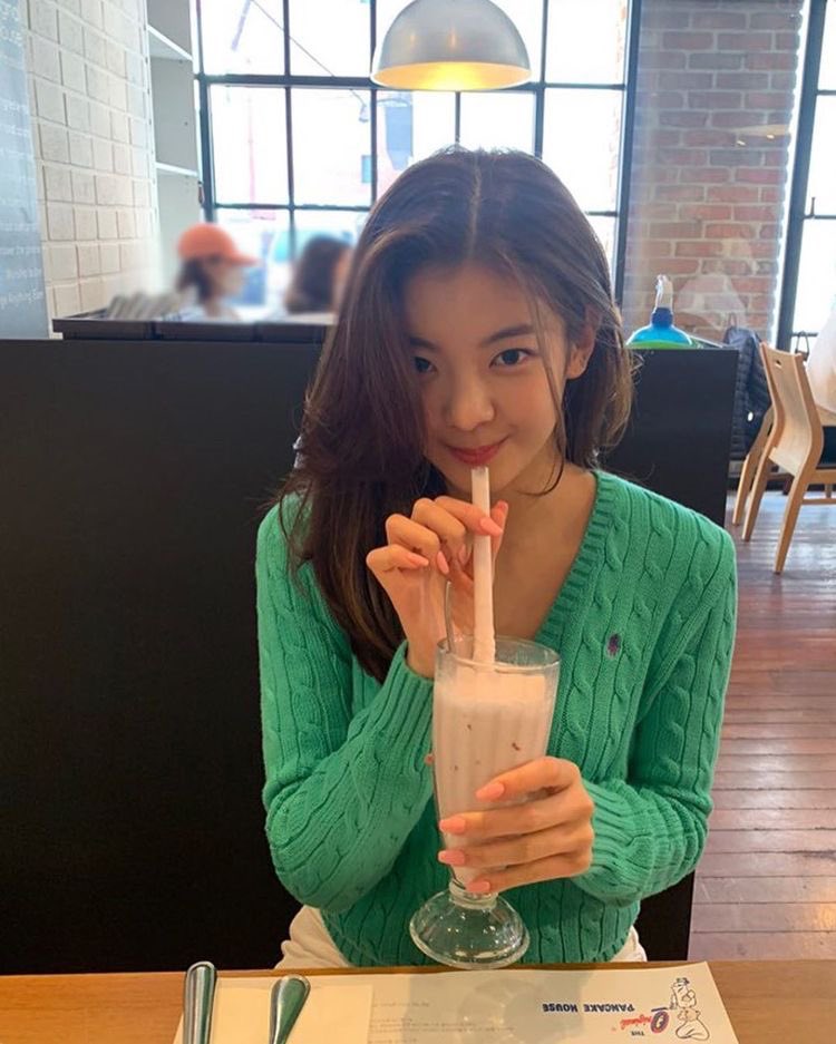 Lia Picsπ«§ On Twitter Pov Youre On A Date With Choi Jisu