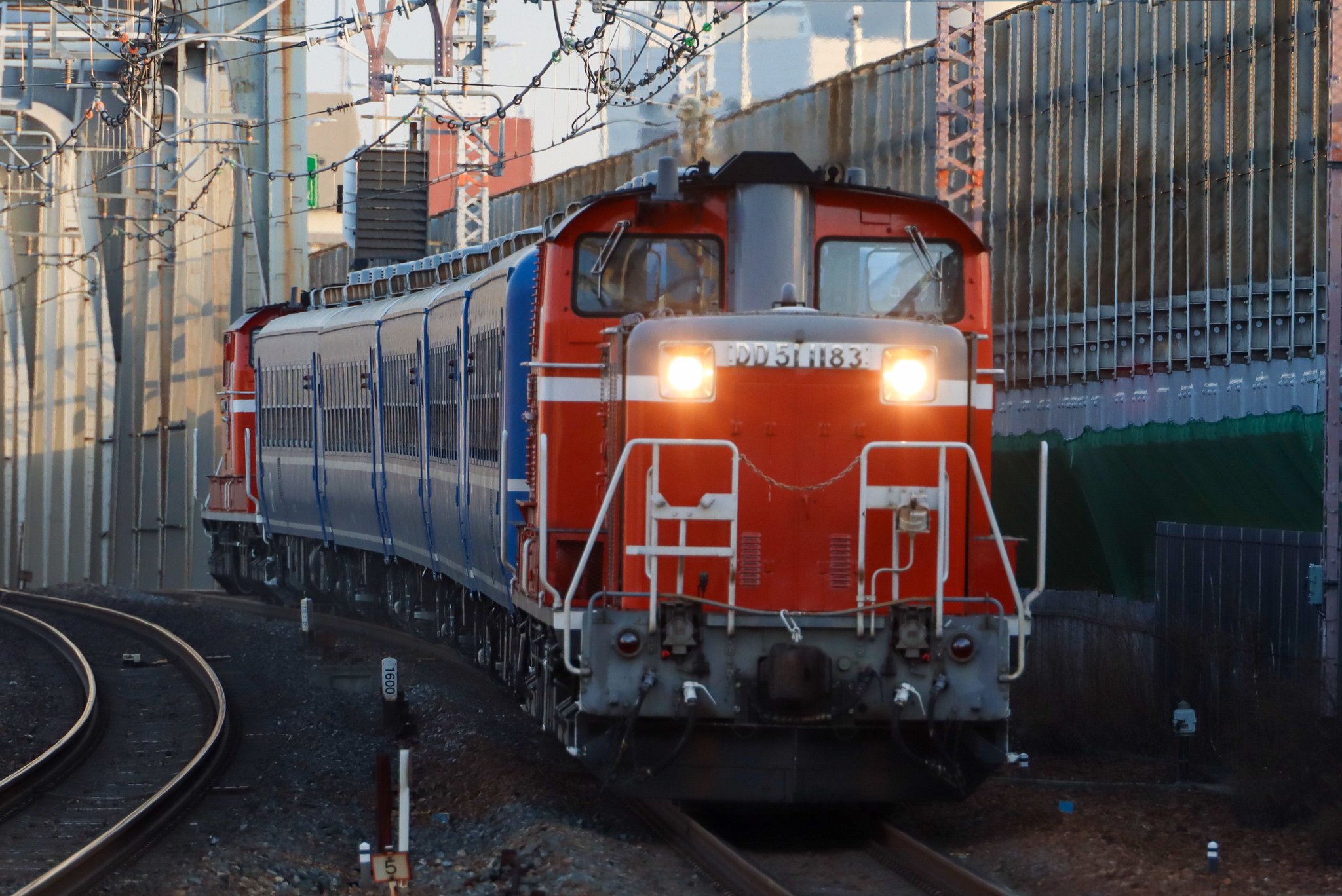 あすなな on Twitter: "2/14(火) JR神戸線 試9981レ米原訓練(PP訓練) DD51-1183【宮】+12系5B+DD51-1193【宮】 https://t.co ...