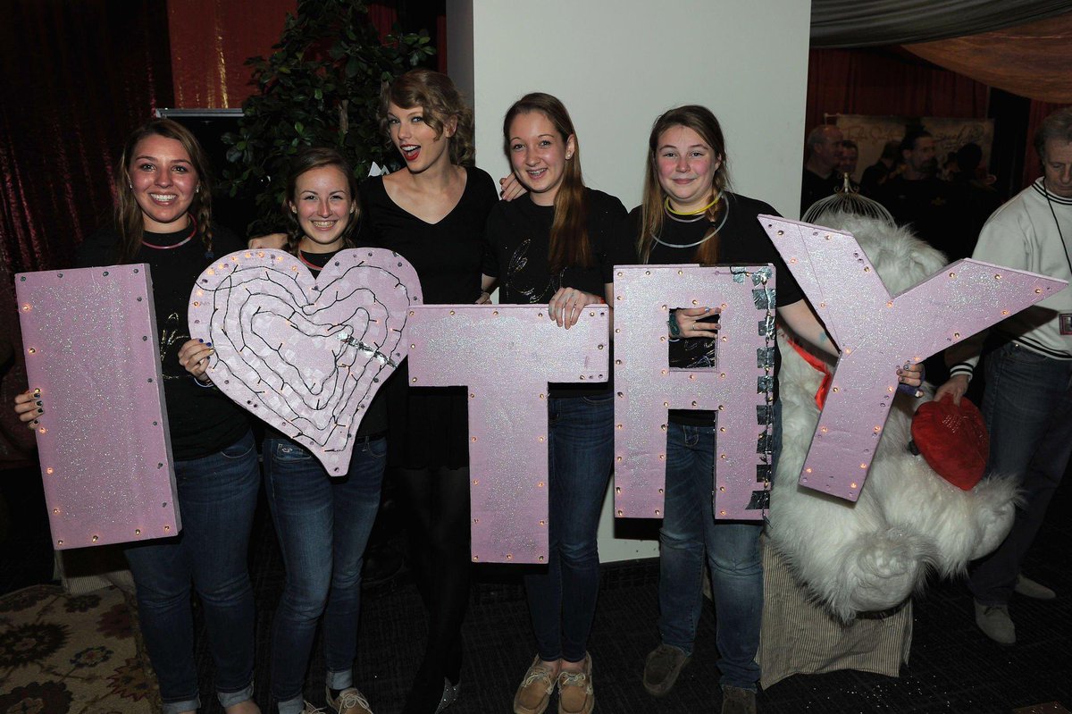 Taylor Swift: The Eras Tour on Twitter: "Happy Valentines Day ...