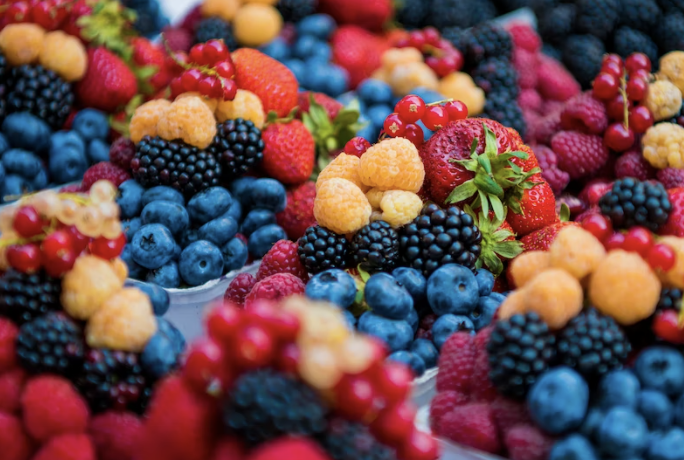 There are 8,000+ different types of polyphenols. Here's what they are ...