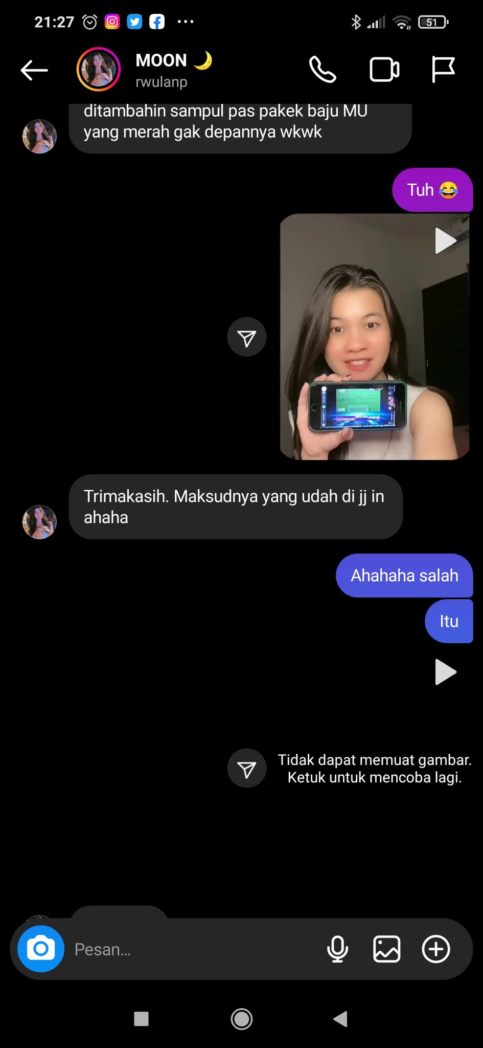 Adhen Ridwan on Twitter: "@PorosHalangID Nih yg butuh ignya, orangnya lagi chatan sama gua ...