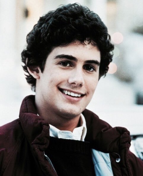 retrochenta on Twitter: "Hoy cumple 59 años, el inolvidable Billy Peltzer en "Gremlins"."