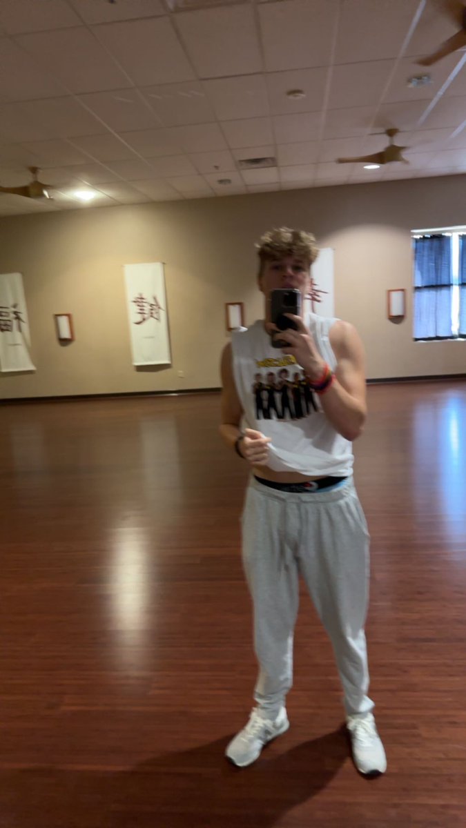 CBear on Twitter: "how’s the 4 milli fit ⁦@baylenlevine⁩"