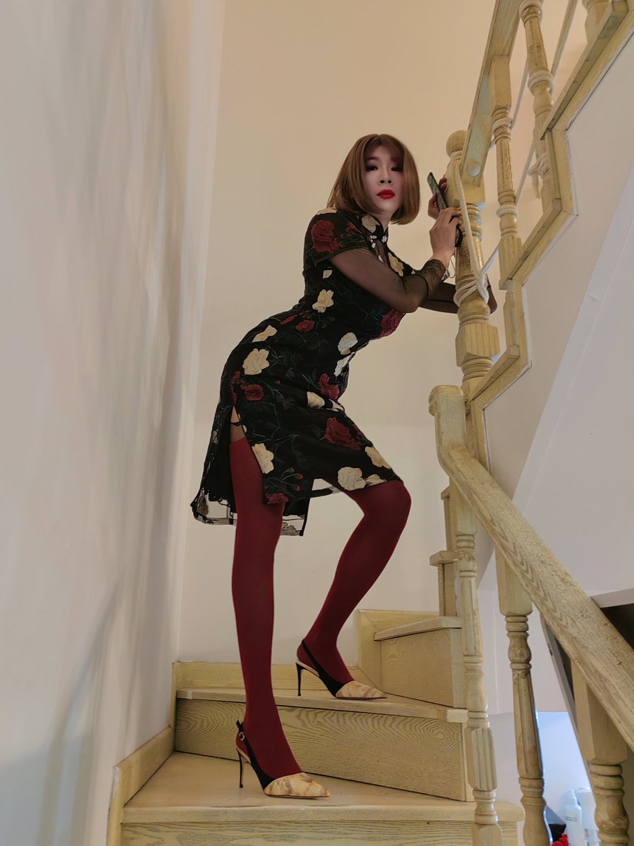 北京小燕子摄影馆 On Twitter 在楼梯自拍🤳的小婊砸 男娘 女神婊 丝袜诱惑 可爱的男孩子 伪娘 北京cd 北京女s 北京反串 北京人妻