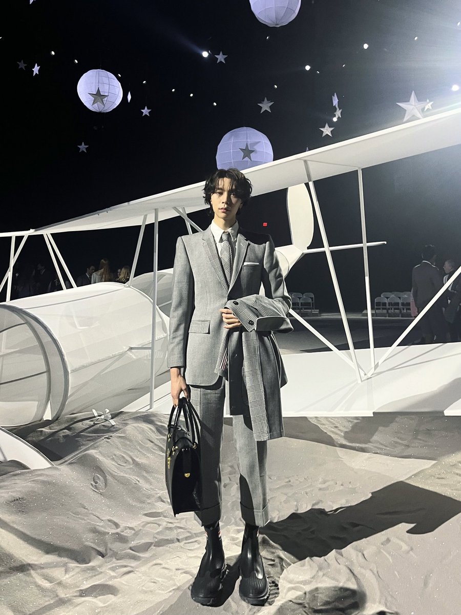 riv | 💗JOHNNY NYFW💗 on Twitter: "these pics just changed my life"