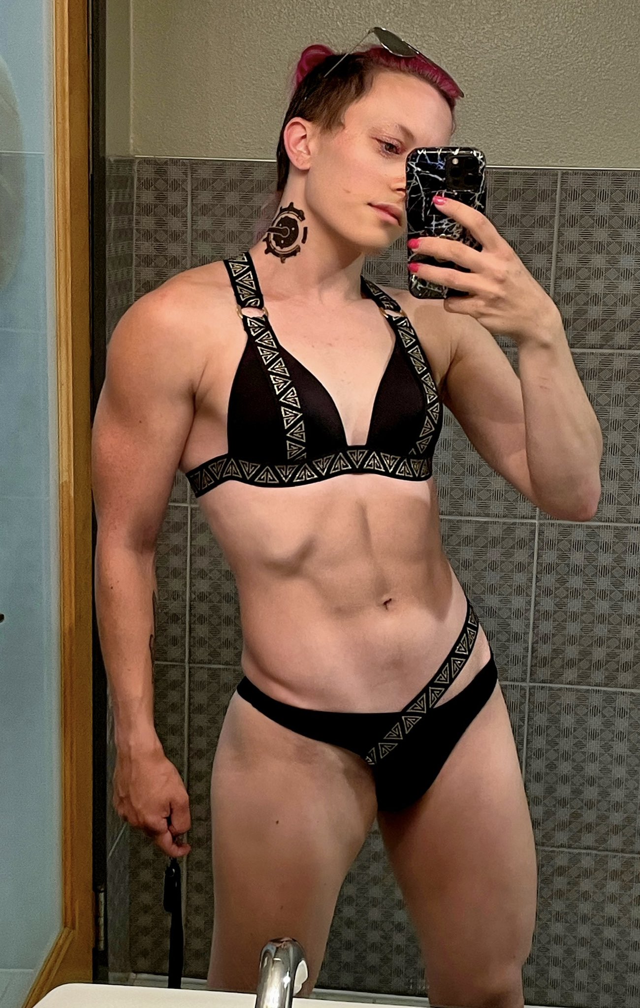 Claire Max On Twitter Since Some Of Yall Are New Hi Im Claire