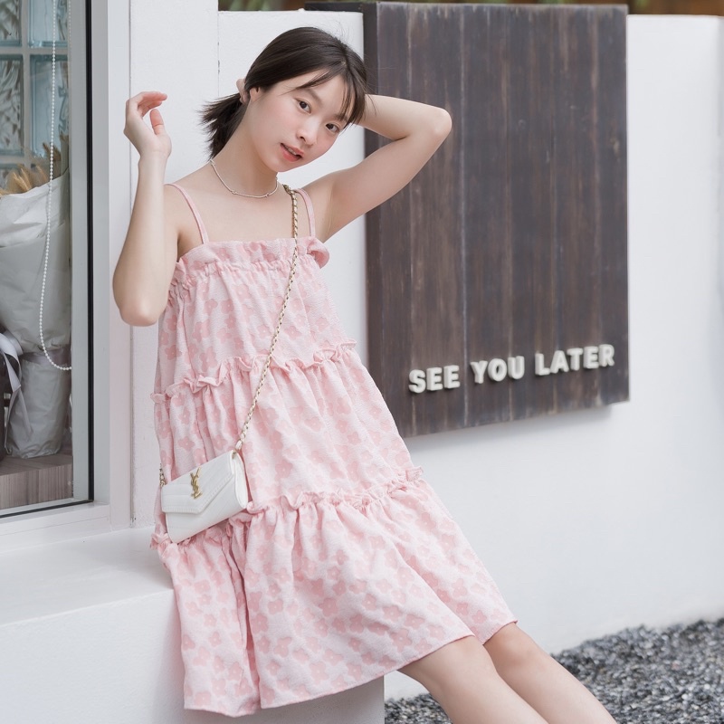 Shopee Thailand on Twitter: "💗 เตรียมพร้อมรับวาเลนไทน์ กับเดรสหวานแบบตัวมัมตัวมารดา 🎀 แต่ละชุด ...