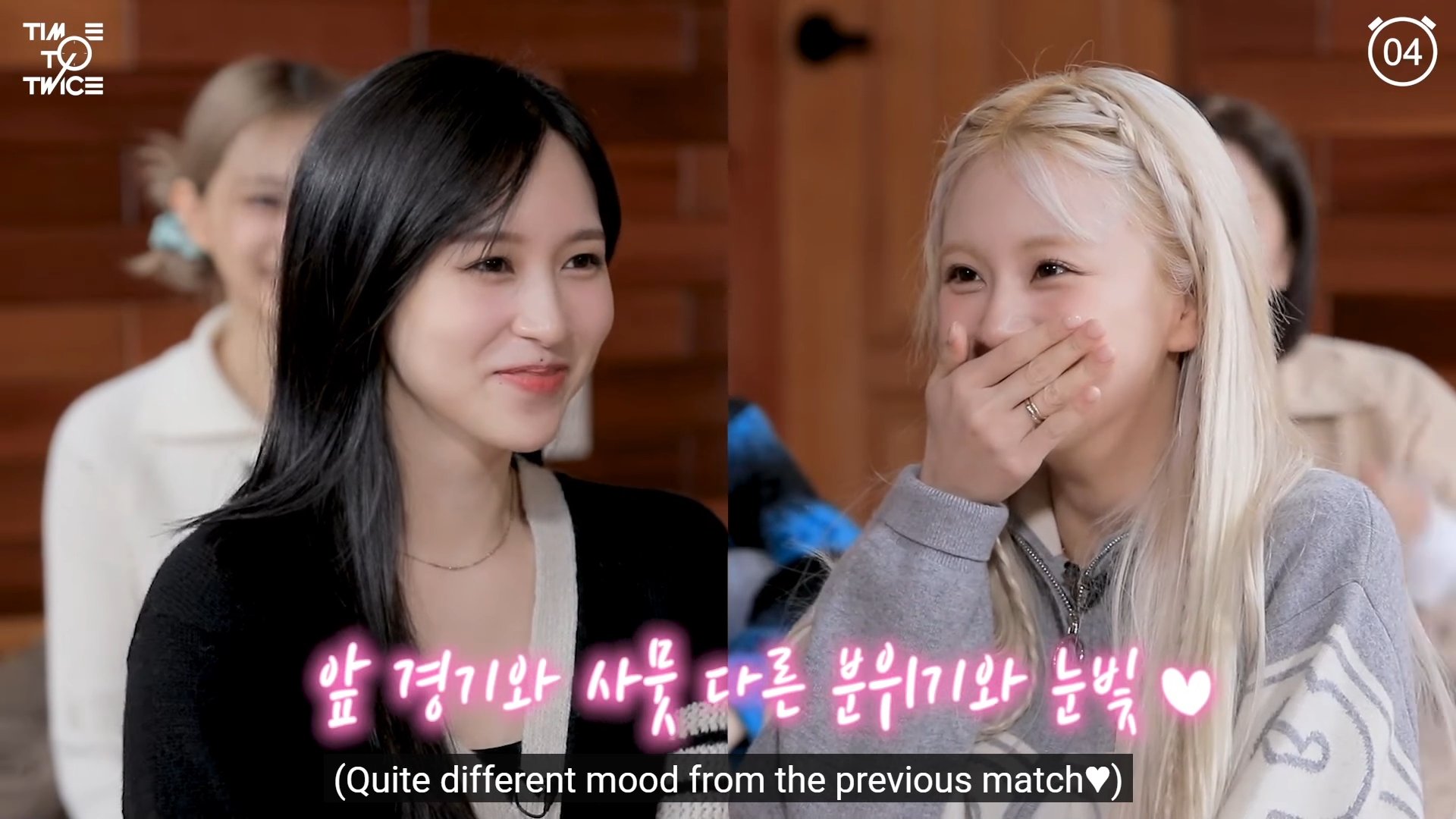 minaron on Twitter: "Chaeyoung blushing so hard from 15 seconds of eye contact with Mina, oh she ...