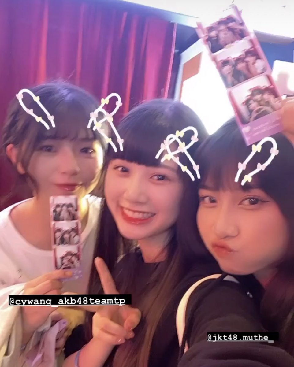 𝕮𝖞𝖆𝖓 on Twitter: "RT @48RequestHour: JKT48 Muthe, AKB48 Team TP Lin Yu-hsin & Wang Yi-chia ...