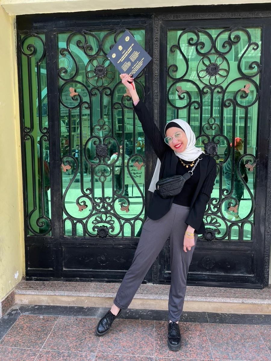 Shaimaa El-Badrawy on Twitter: "شيمو -اشطر كتكوت- ناقشت بروجيكت تو بنجاح وعدت التيرم صافي ...