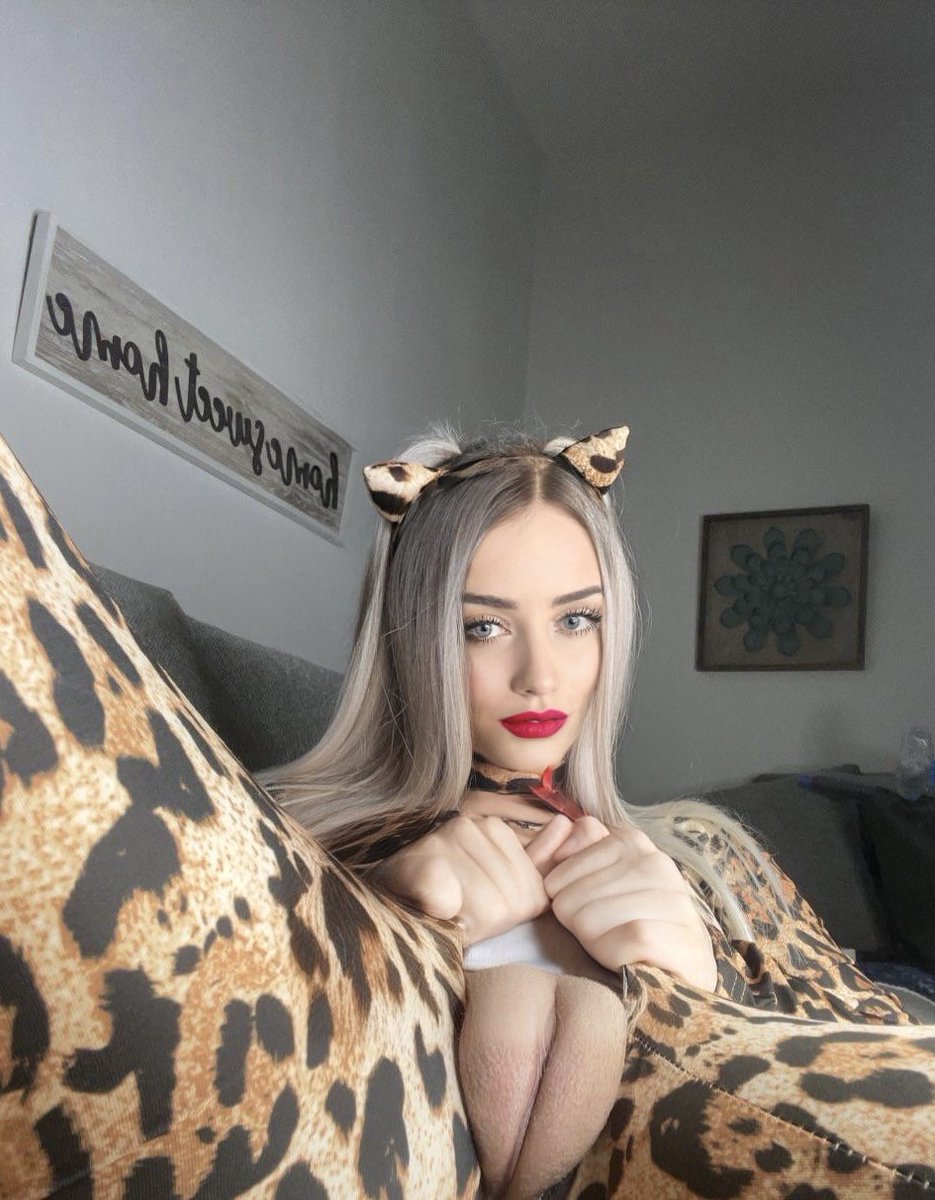 Exploited College Girls On Twitter Rt Sonyahaylee Rt Y Para Enviarte Un Mensajito Pokemon 😈