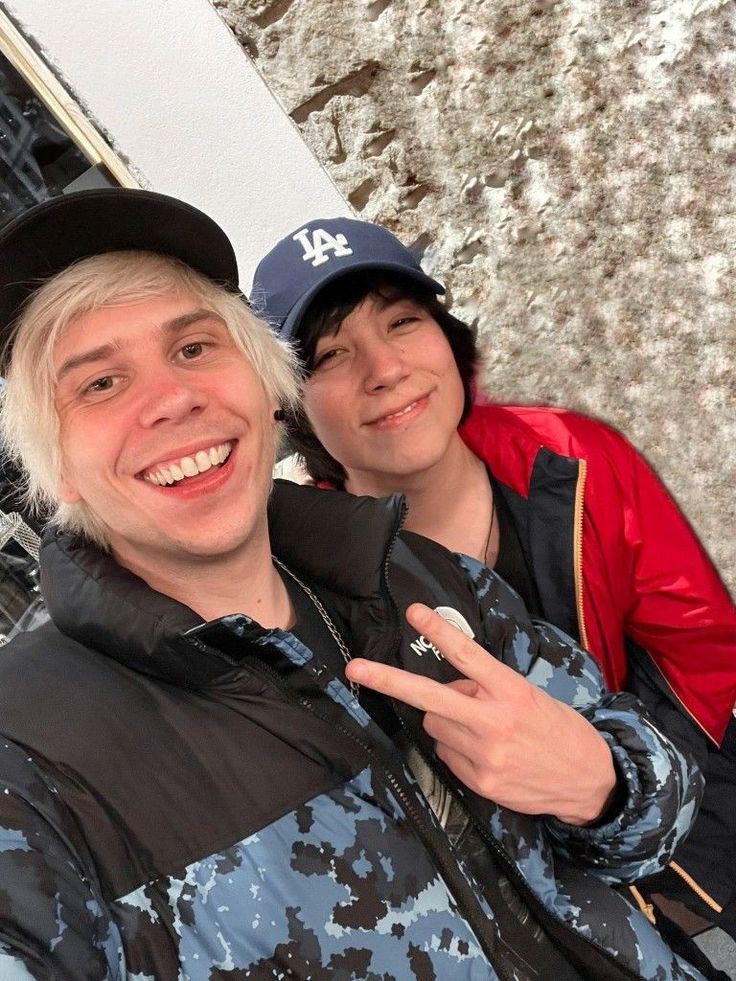 Ganssi on Twitter: "RT @doblasftcheetos: Hilo de momentos sublimes e inolvidables en la amistad ...