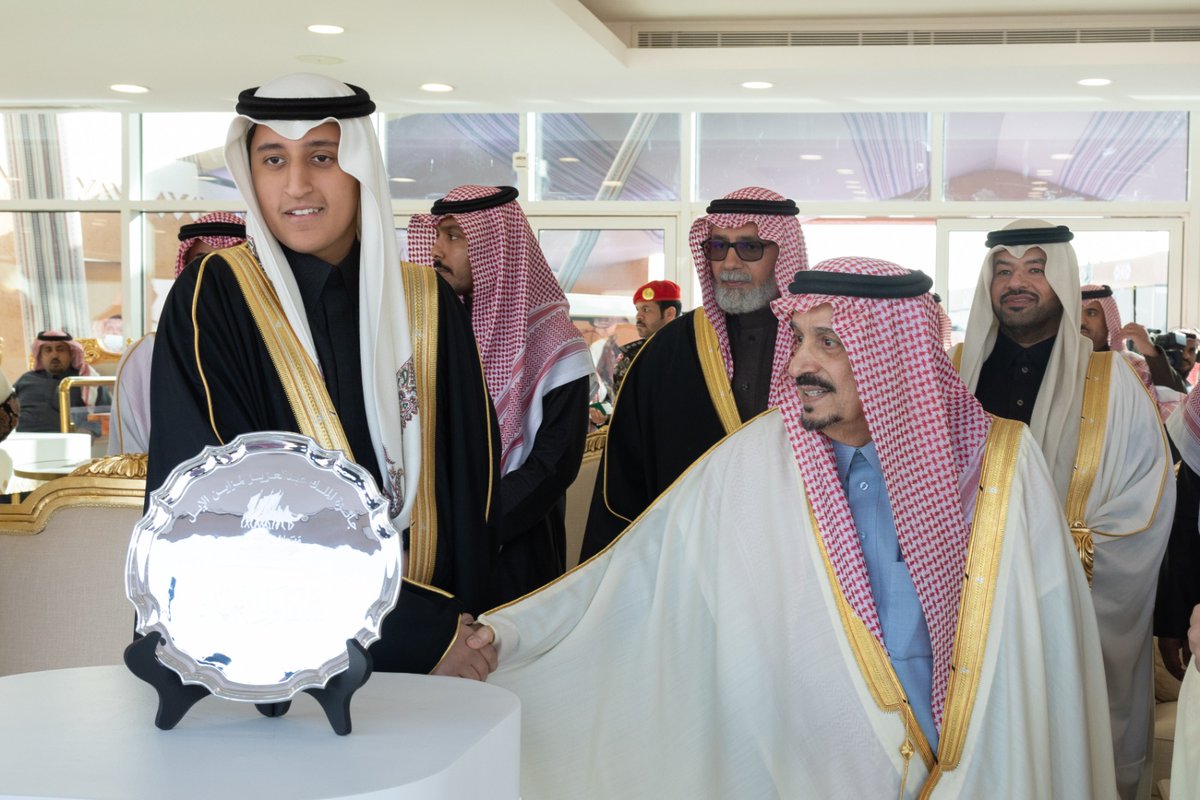 نادي الإبل On Twitter 🏆 تـتـويـج الأبـطـال سمو أمير الرياض يكرم