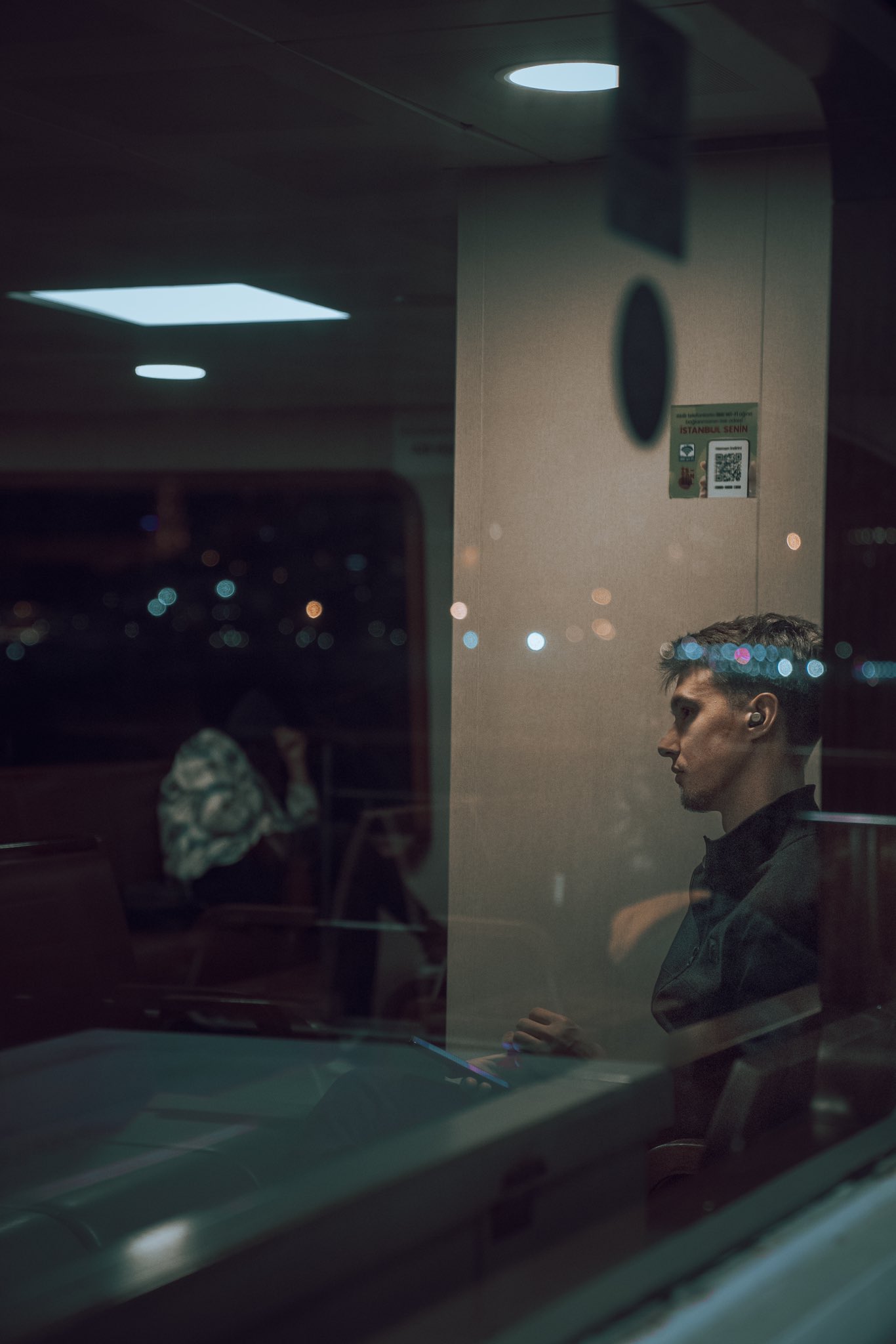 Erman 🔳 CollectiveLab on Twitter: "Gn everyone “Life, on hold” 🔗 https://t.co/8uvtzflhem" / Twitter