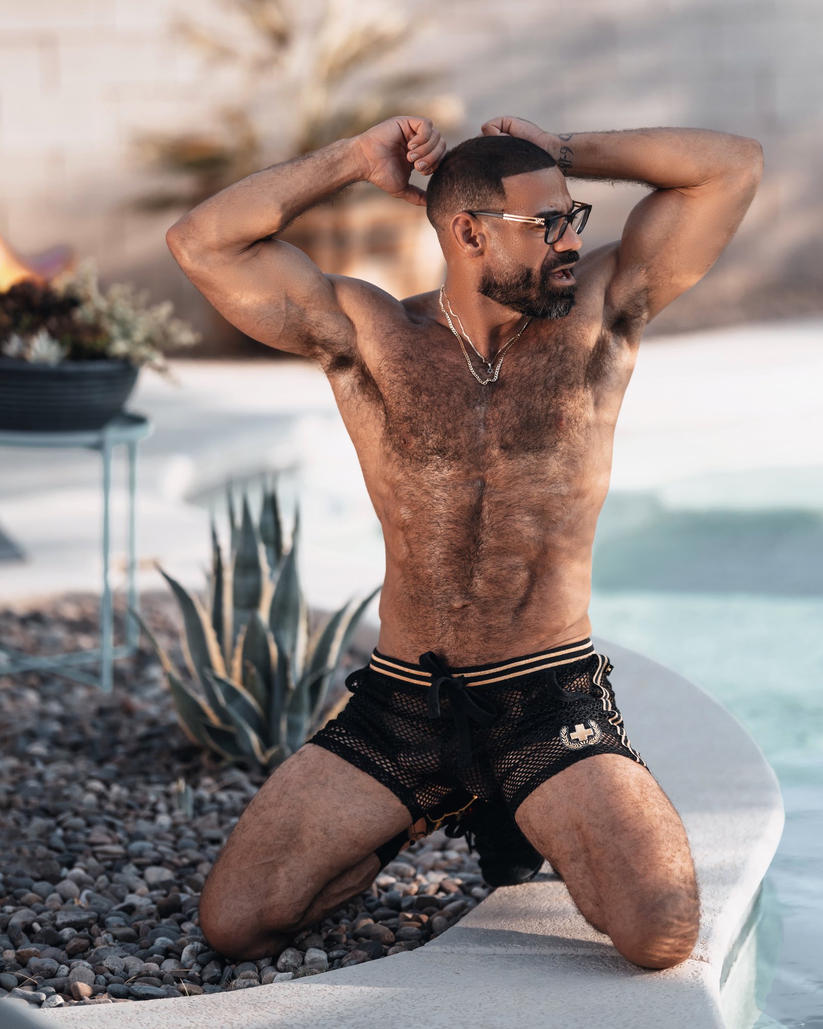 ricky larkin on Twitter: "Body ody ody #TGIFlexFriday https://t.co/7VhIXgdskd" / Twitter