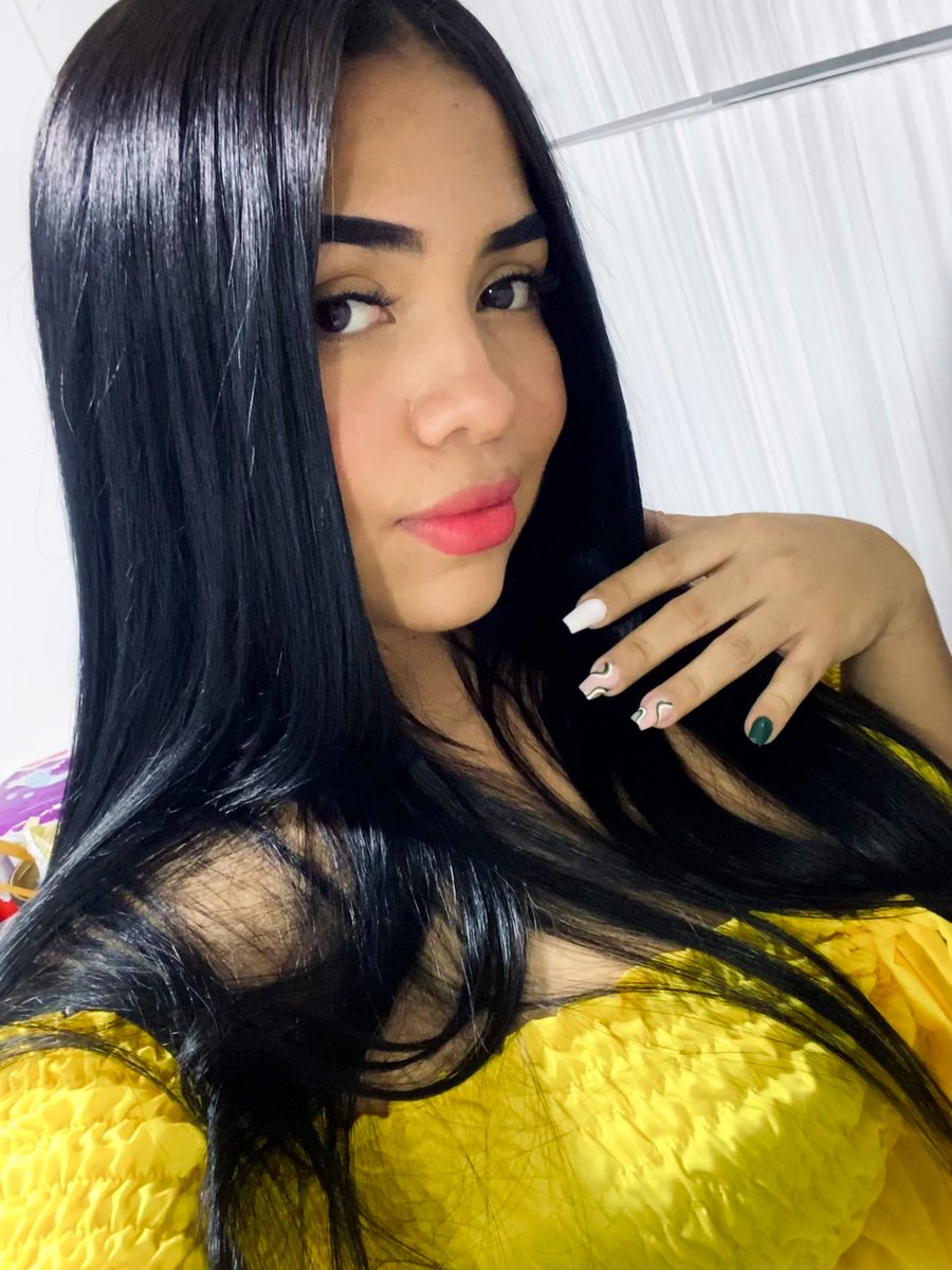 DANIELA 🍍 on Twitter: "Dime si eres feliz 🎶🔥 🐥🐥"