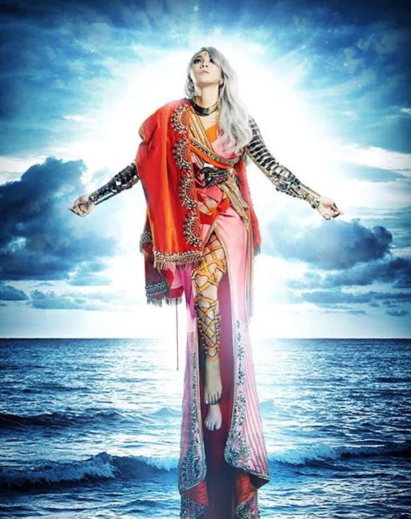 🇮🇳🍒 on Twitter: "CL in Indian famous designer Manish Arora FIT for 'Hello Bitches' music video."