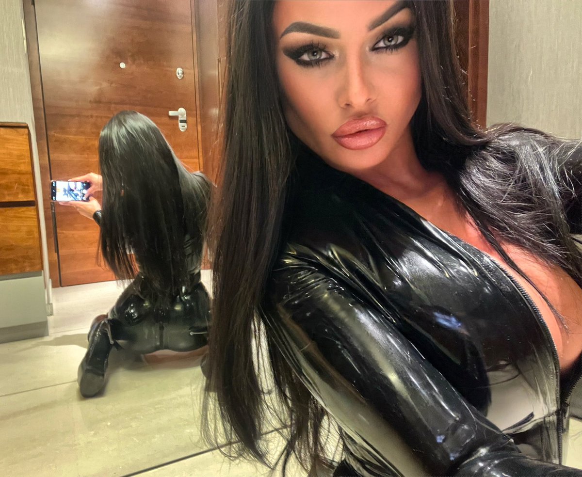 Dommesrt On Twitter Rt Evilwoman Obey