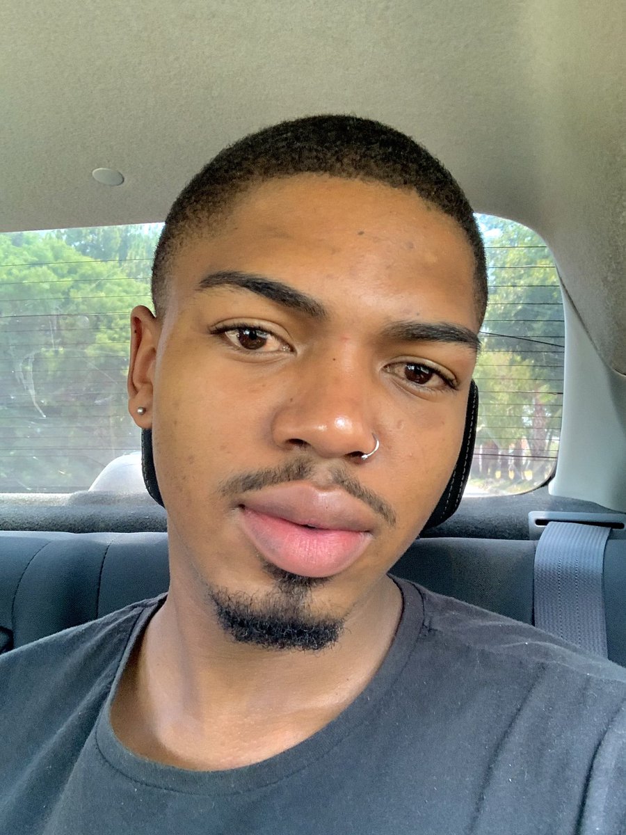 Lwando Xelo on Twitter: "RT @WandileHlamvana: Ndingamphuphela nee number ze lotto 😭😭"