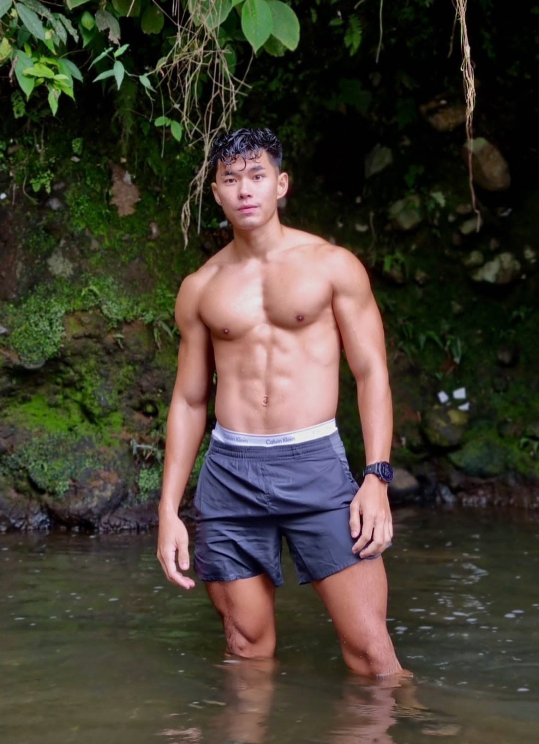 MRVVIP on Twitter: "Julius Jason and Reza Andriyanto shirtless trip with beefy buddies. # ...