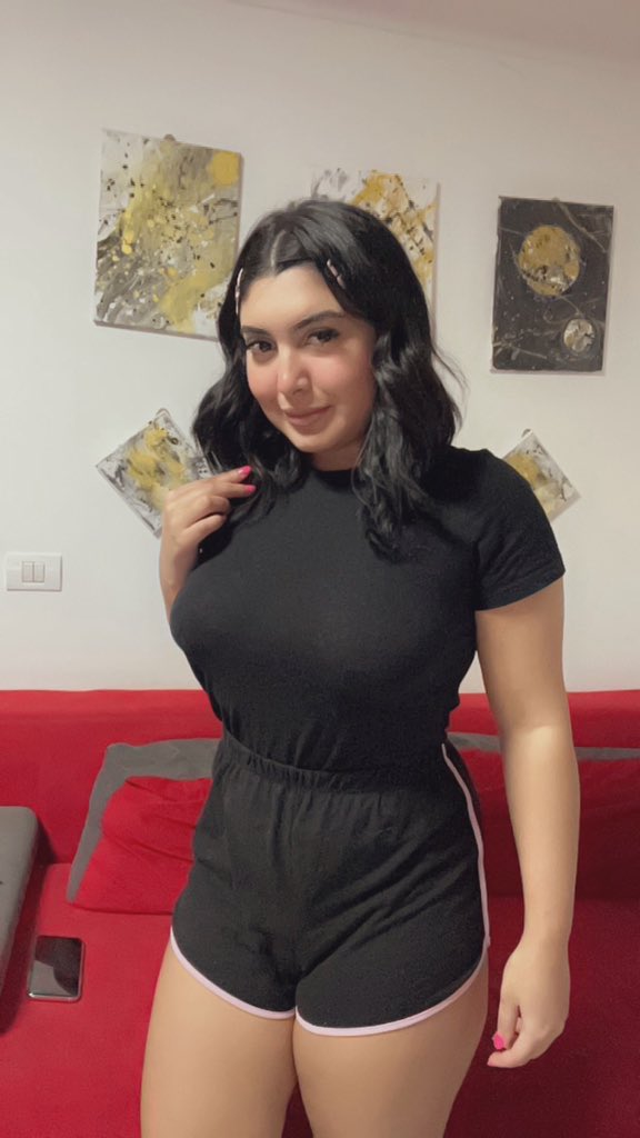 TW Pornstars - Alexandra Doremi. Twitter. A: ne futem , B: Imi zici sa plec, Alege 💖. 2:38 PM ...