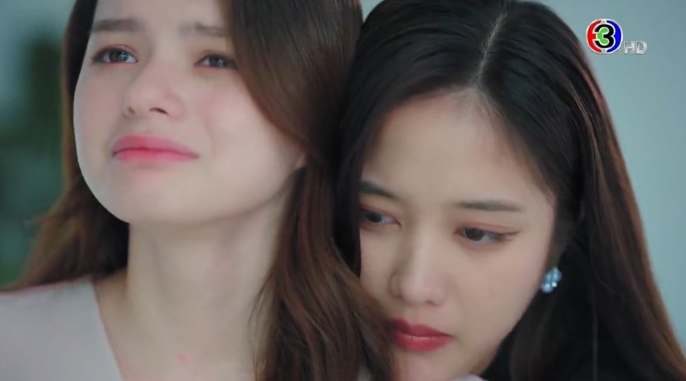 srchafreen 🐣 on Twitter: "same backhug different emotions #ทฤษฎีสีชมพูEP11 #GAPtheseries # ...