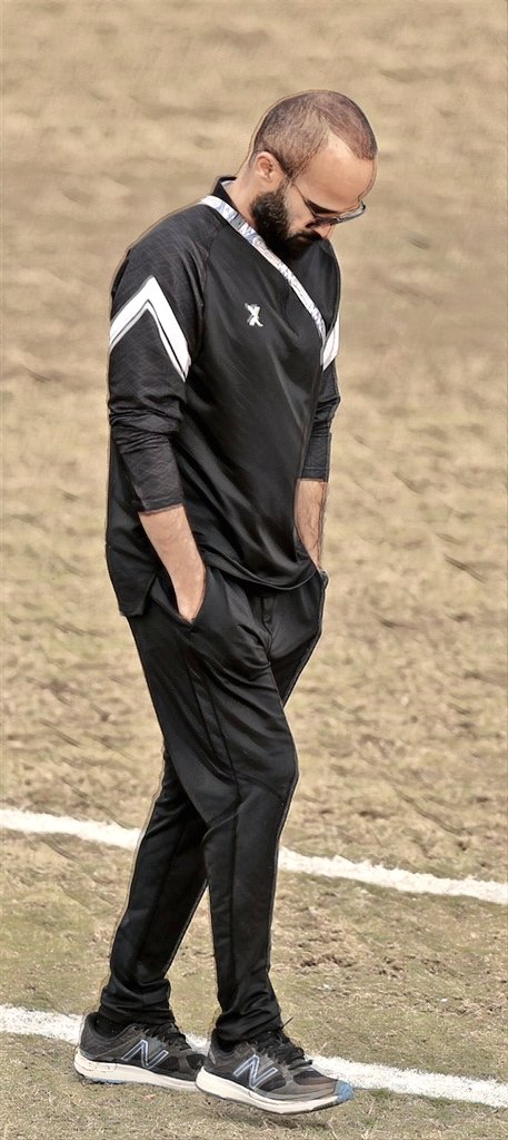 ﮼سليمان ﮼البقعاوي on Twitter: "RT @RASHED_10K: 🖼️👌👍🌹🎁💛💙 بس تفكر وانت بردان كذا تضيع الفكره 😁"