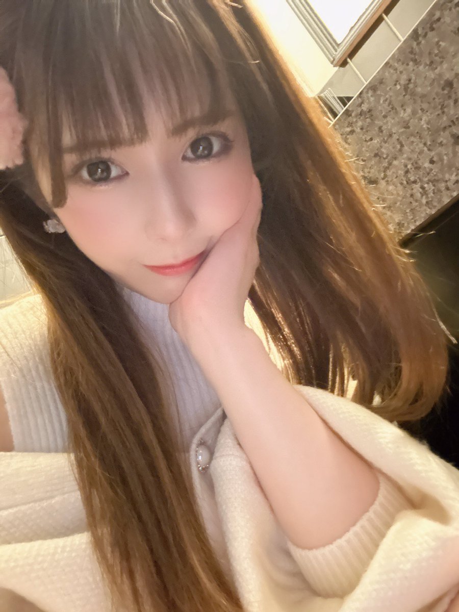 cafe＆bar ARUE 新宿 ️1/28半年記念日ドレスイベント ️ on Twitter: "本日もシャンパンやショットをたくさん飲ませてくださりありがとうございました ️ ばたばたして ...