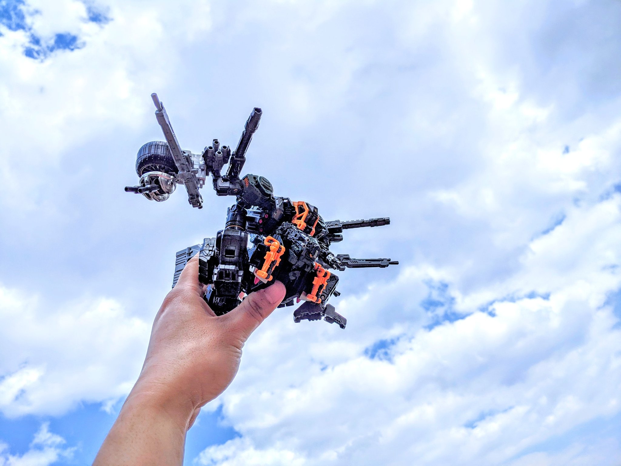 成田SKYGATE BASE on Twitter: "何を隠そう拙者もおもちゃを手に持って遊ぶの大好き侍 https://t.co/hNCcvUHjKN" / Twitter