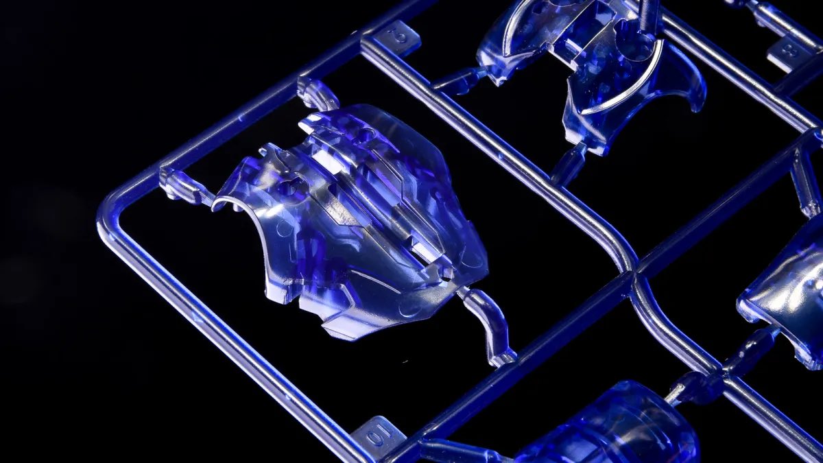 メカスマ【公式】 on Twitter: "RT @NippperCom: プラモだからできる大胆な取捨選択を楽しめる！！可動やクリアーパーツの工夫も組んでいて超楽しいです。完成後も19cmと ...