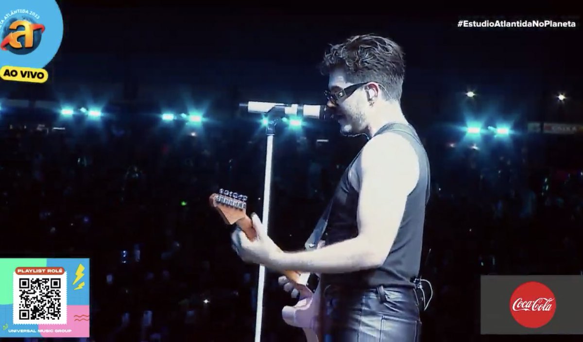 duds. on Twitter: "RT @letrasdocazuza: jão cantando e tocando acontece é sempre O momento."