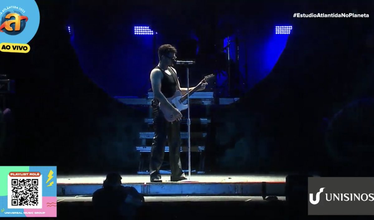 duds. on Twitter: "RT @letrasdocazuza: jão cantando e tocando acontece é sempre O momento."