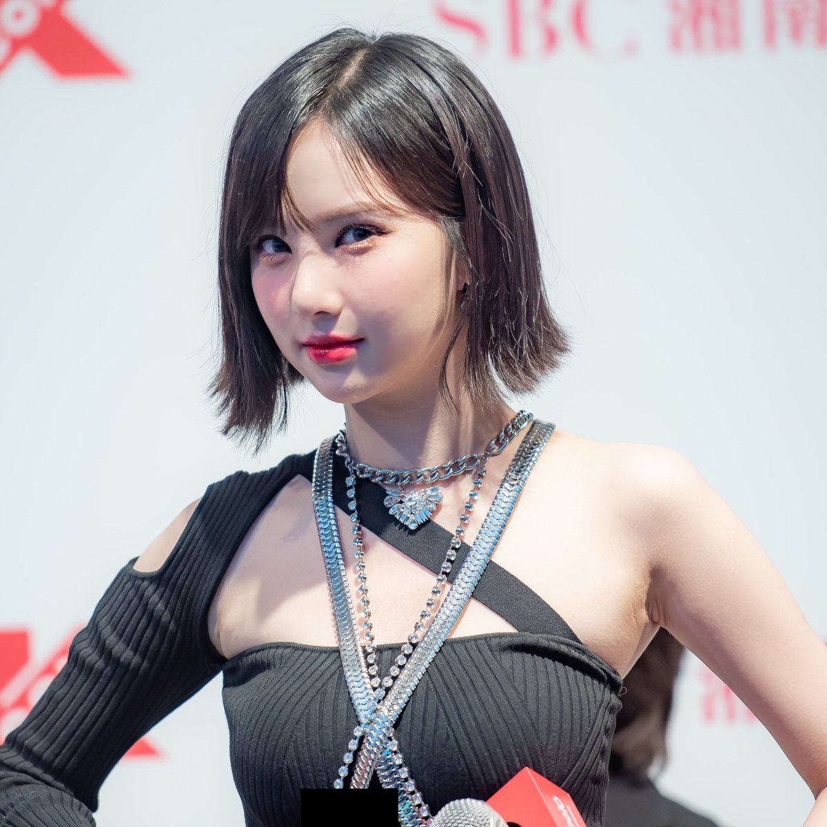 🇰🇷 𝘼𝙧𝙢𝙥𝙞𝙩 𝙂𝙖𝙡𝙡𝙚𝙧𝙮 💎 on Twitter: "Eunha - VIVIZ#N##N#https://bltly.link/qOEo3Qd"