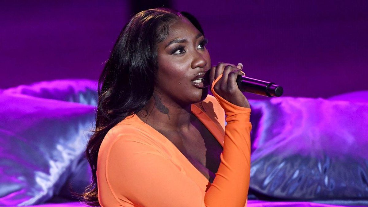 TF1Info on Twitter: "Une enquête pour vol et chantage après une plainte ...