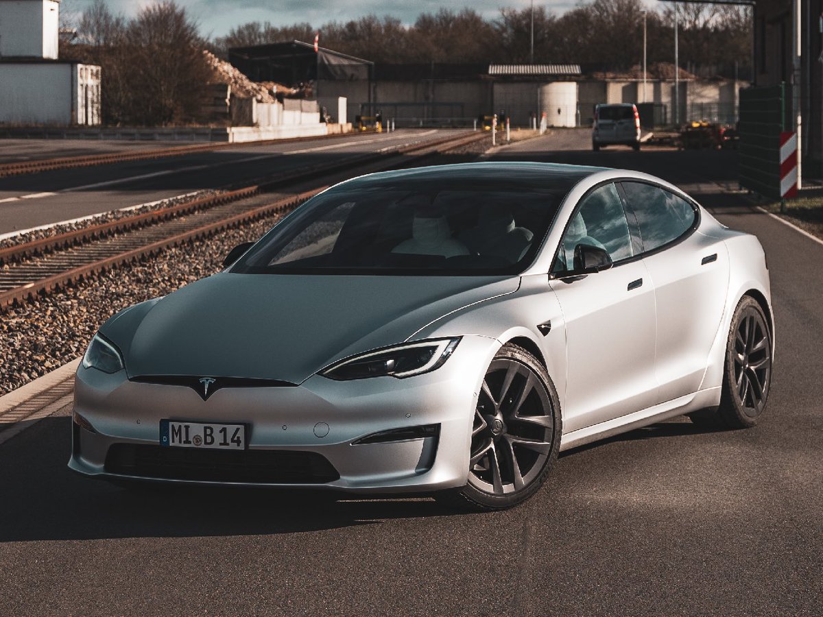 Tesla Model S Silver