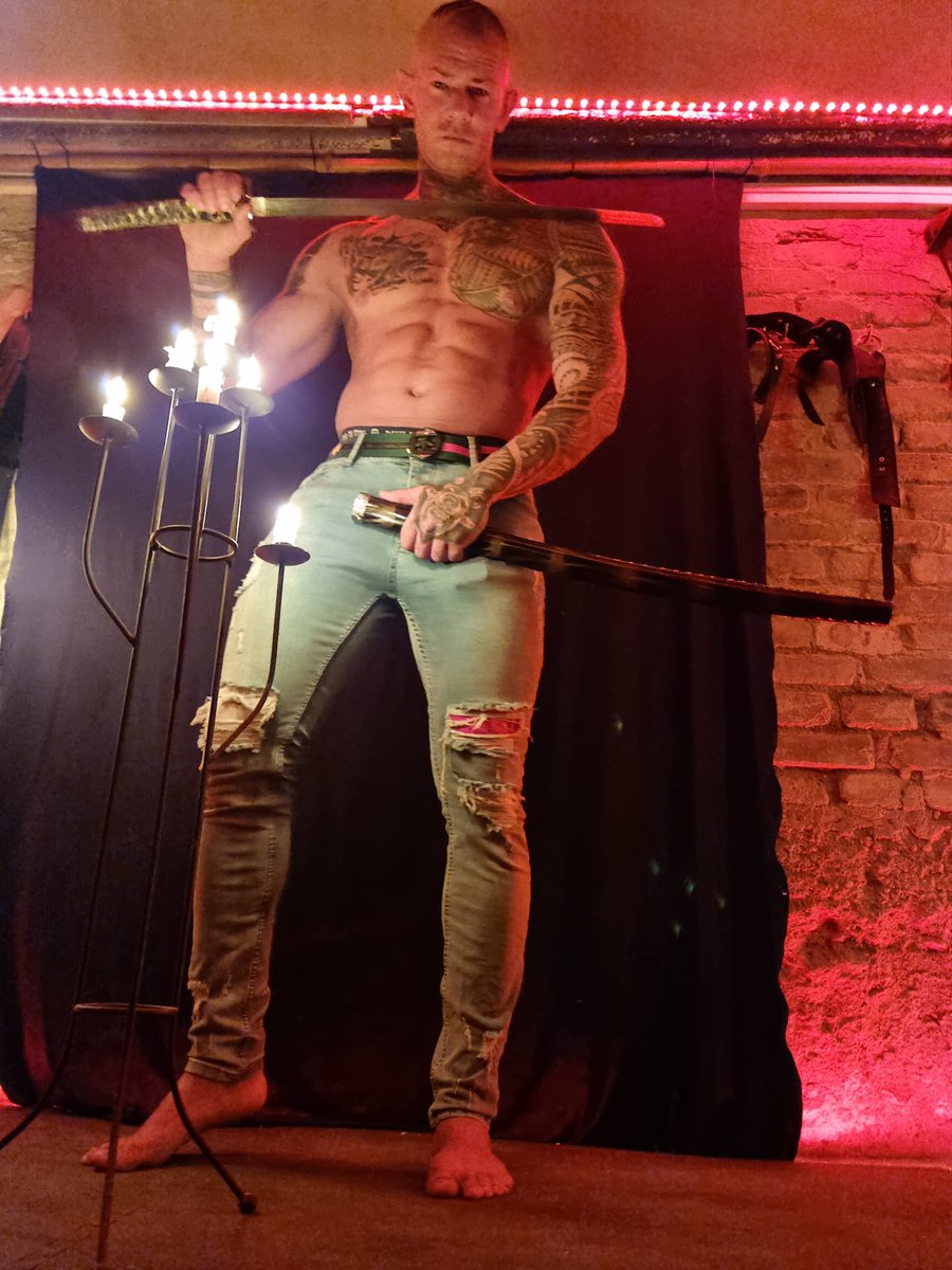 AdonisDomTop 1.6K on Twitter: "You look at me and you have no choice but to get down on your ...