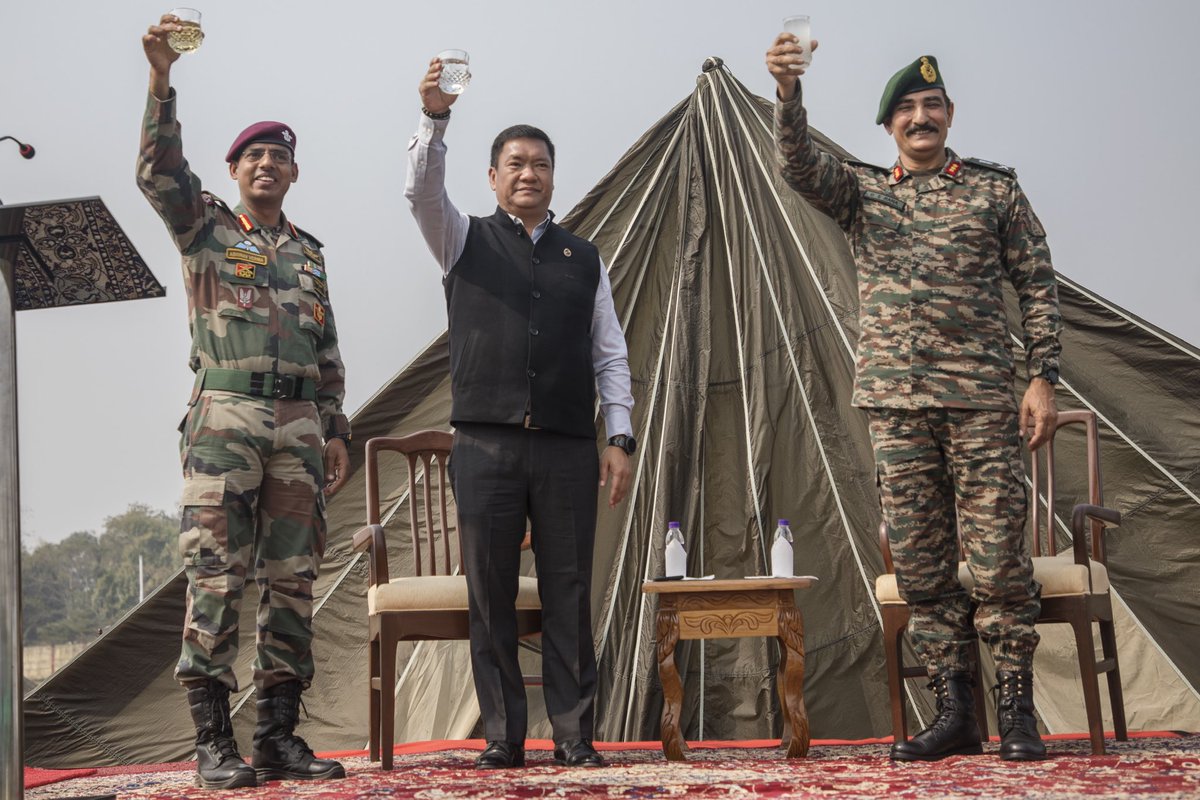 Pema Khandu པདྨ་མཁའ་འགྲོ་། On Twitter Bada Khana With Soldiers Of The