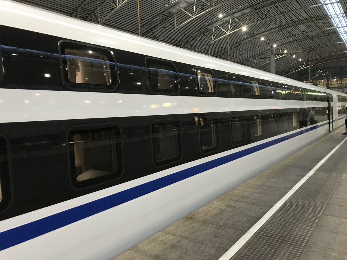 JR Urbane Network on Twitter: "Wild CRH capsule sleeper high speed train (CRH2E series) appears."