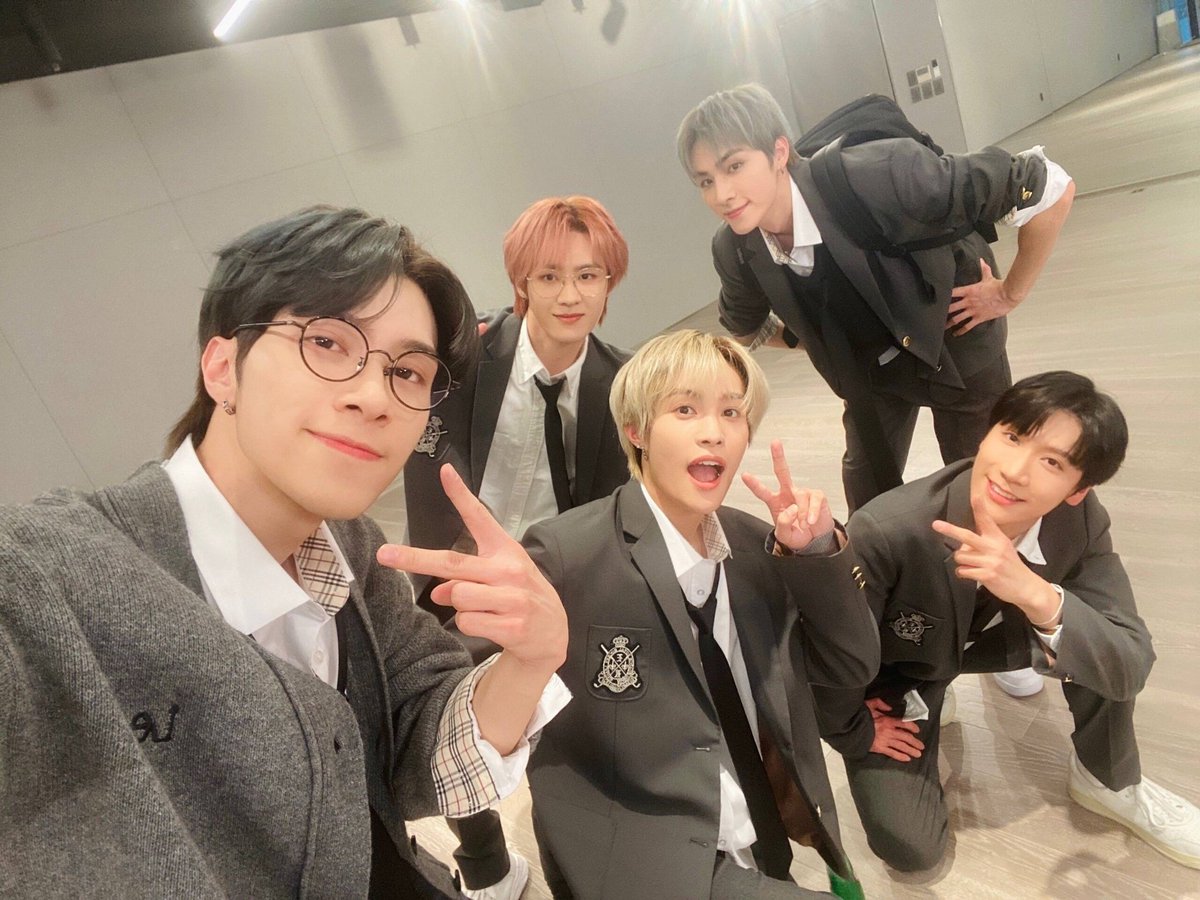 Tenzenter On Twitter 230205 Wayv Official Weibo Update Like Repost